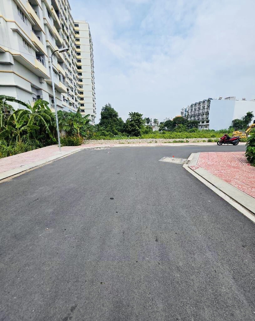 Đất MT Đường Nhựa,An Dương Vương,An Lạc,Khu XD 5 Tầng,4.5x13,Giá Chỉ 5. ...