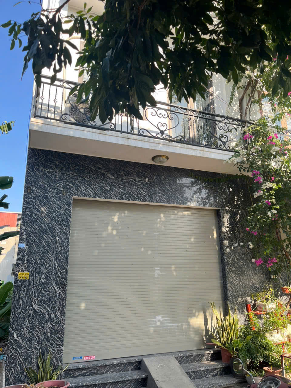 📣 Bán nhà 4 tầng mặt đường Hải Thành 1 56m² full thổ cư ngang 4m giá 3. ...